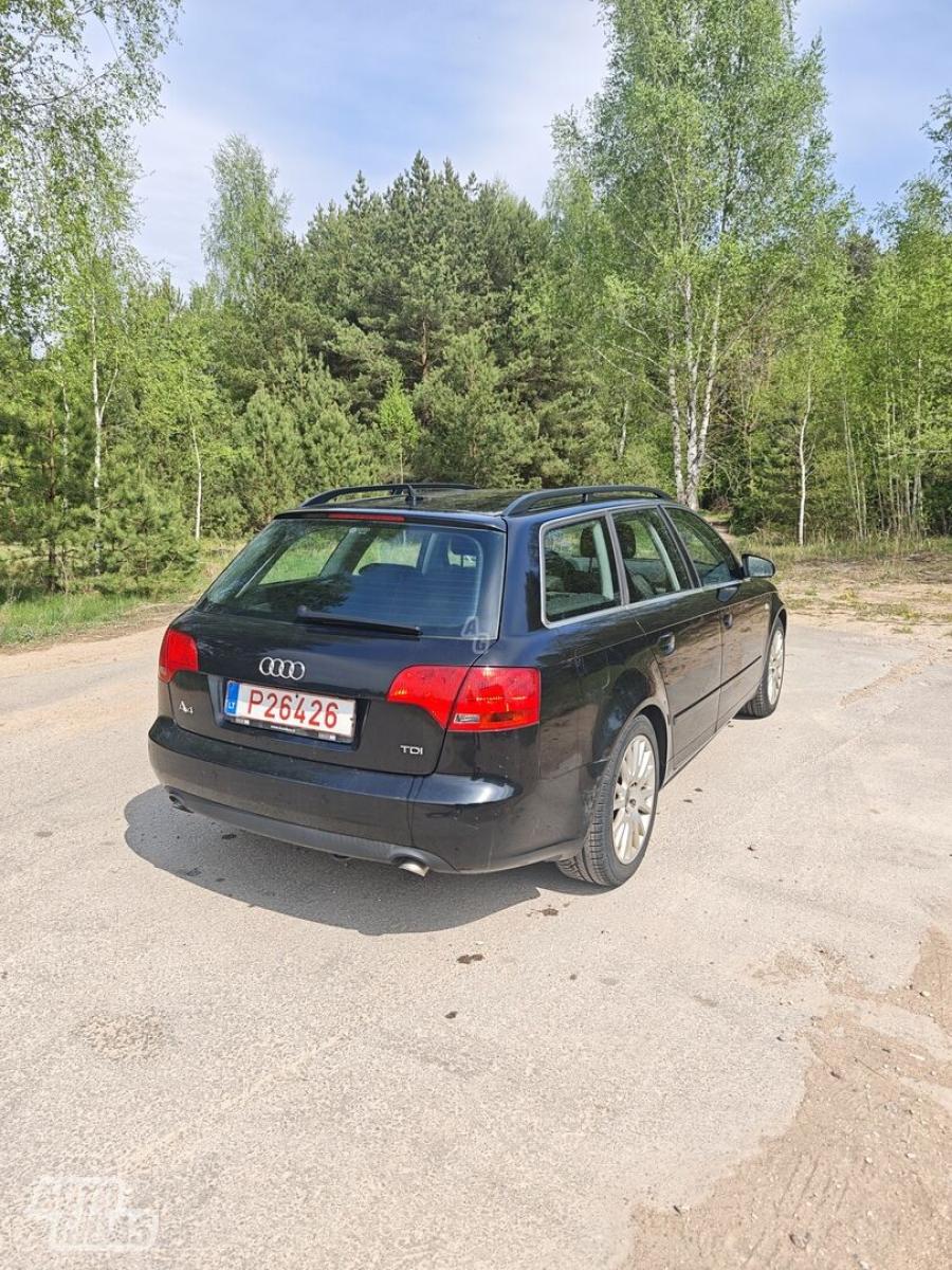 Melns Audi A4 2006 Utena, ar dzinēja tilpumu 2.70 L un nobraukumu 281 tūkst. km par 2700 €, foto 5 vietnē AUTOMOTO.COM.LV