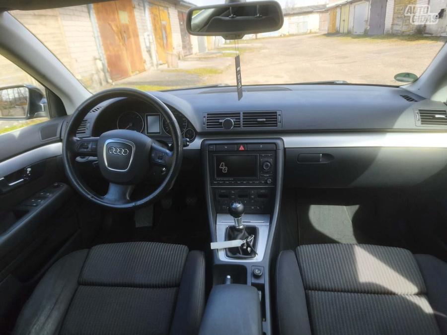 Melns Audi A4 2006 Utena, ar dzinēja tilpumu 2.70 L un nobraukumu 281 tūkst. km par 2700 €, foto 8 vietnē AUTOMOTO.COM.LV