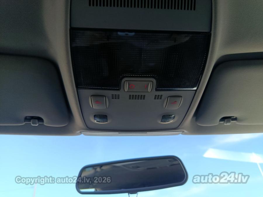 Black Audi A4 2006 in Tallinn, with an engine capacity of 2.00 L and mileage of 288 thousand km for 2000 €, photo 14 on AUTOMOTO.COM.LV
