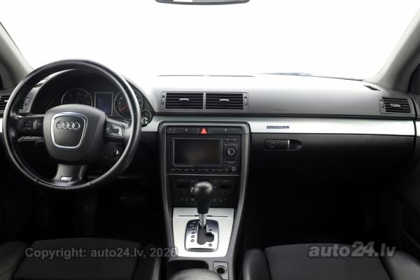 Melns Audi A4 2006 Tallina, ar dzinēja tilpumu 3.00 L un nobraukumu 419 tūkst. km par 2799 €, foto 5 vietnē AUTOMOTO.COM.LV