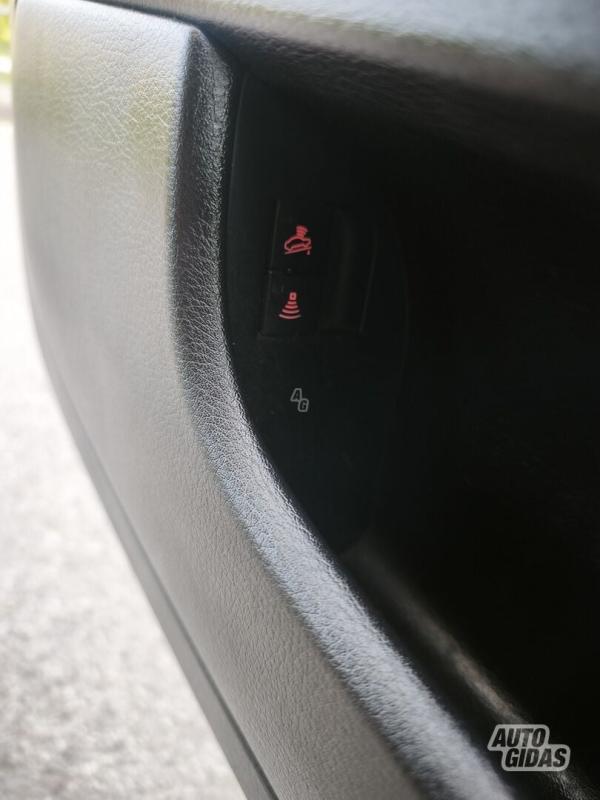 Melns Audi A4 2006 Utena, ar dzinēja tilpumu 2.00 L un nobraukumu 420 tūkst. km par 2500 €, foto 10 vietnē AUTOMOTO.COM.LV