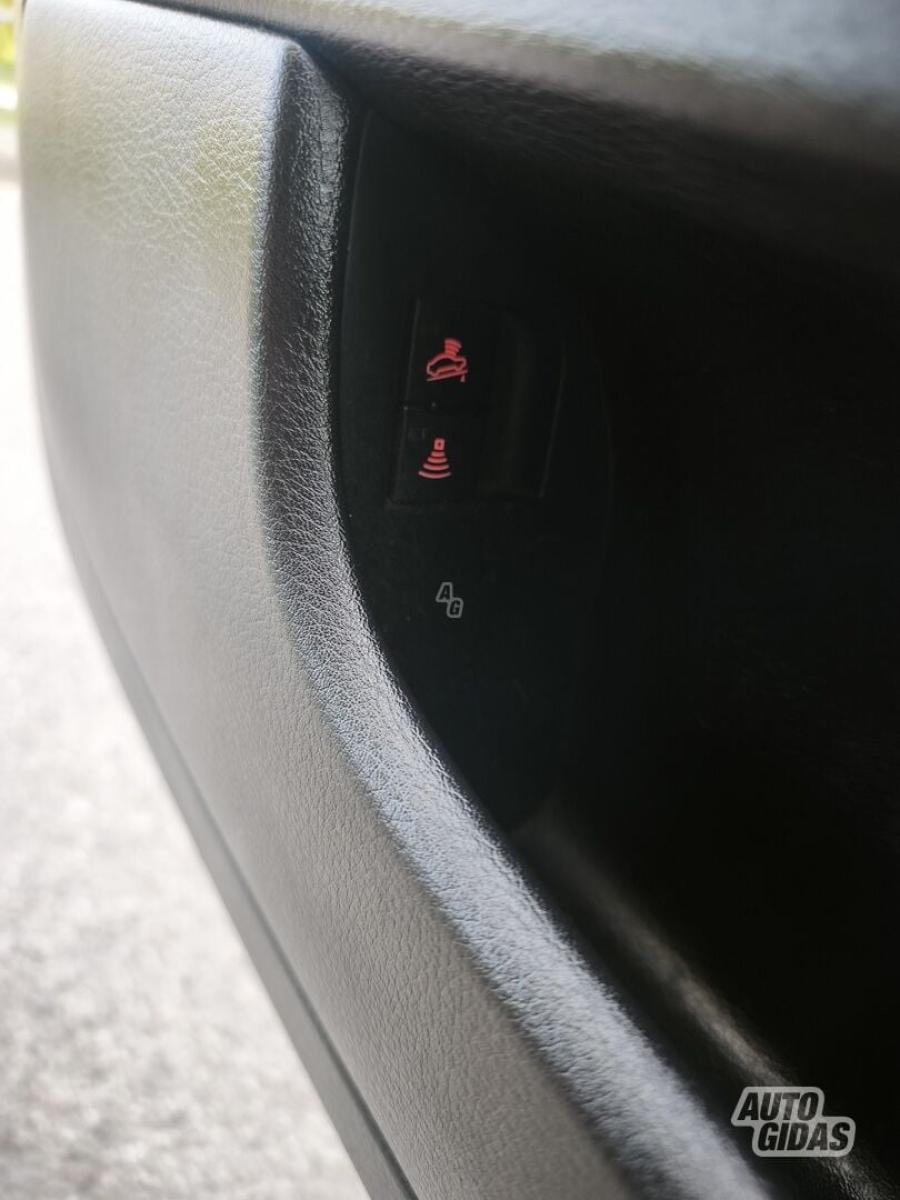 Melns Audi A4 2006 Utena, ar dzinēja tilpumu 2.00 L un nobraukumu 420 tūkst. km par 2500 €, foto 11 vietnē AUTOMOTO.COM.LV