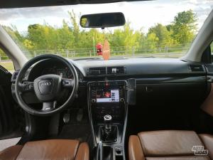 Melns Audi A4 2006 Utena, ar dzinēja tilpumu 2.00 L un nobraukumu 420 tūkst. km par 2500 €, foto 15 vietnē AUTOMOTO.COM.LV
