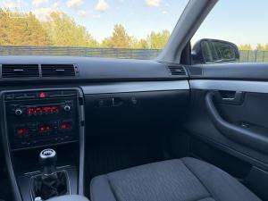 Black Audi A4 2006 in Vilnius, with an engine capacity of 2.00 L and mileage of 327 thousand km for 2050 €, photo 7 on AUTOMOTO.COM.LV