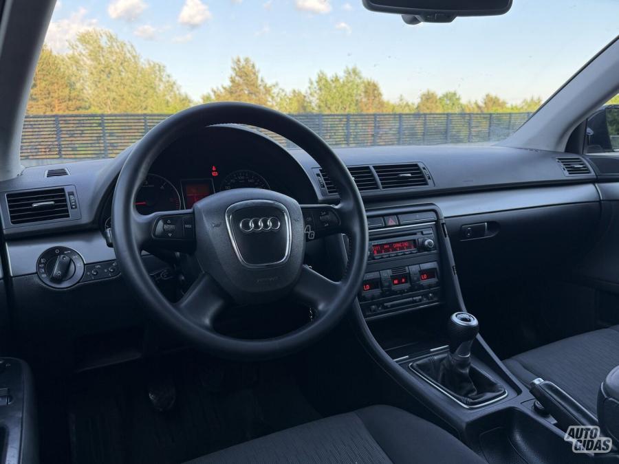 Black Audi A4 2006 in Vilnius, with an engine capacity of 2.00 L and mileage of 327 thousand km for 2050 €, photo 10 on AUTOMOTO.COM.LV