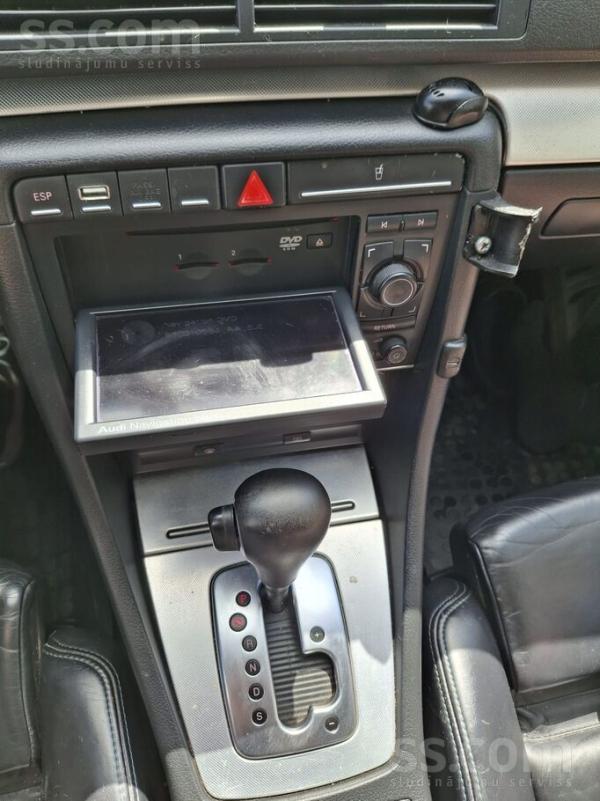 Black Audi A4 2006 in Balvi, with an engine capacity of 2.70 L and mileage of 336 thousand km for 2000 €, photo 8 on AUTOMOTO.COM.LV