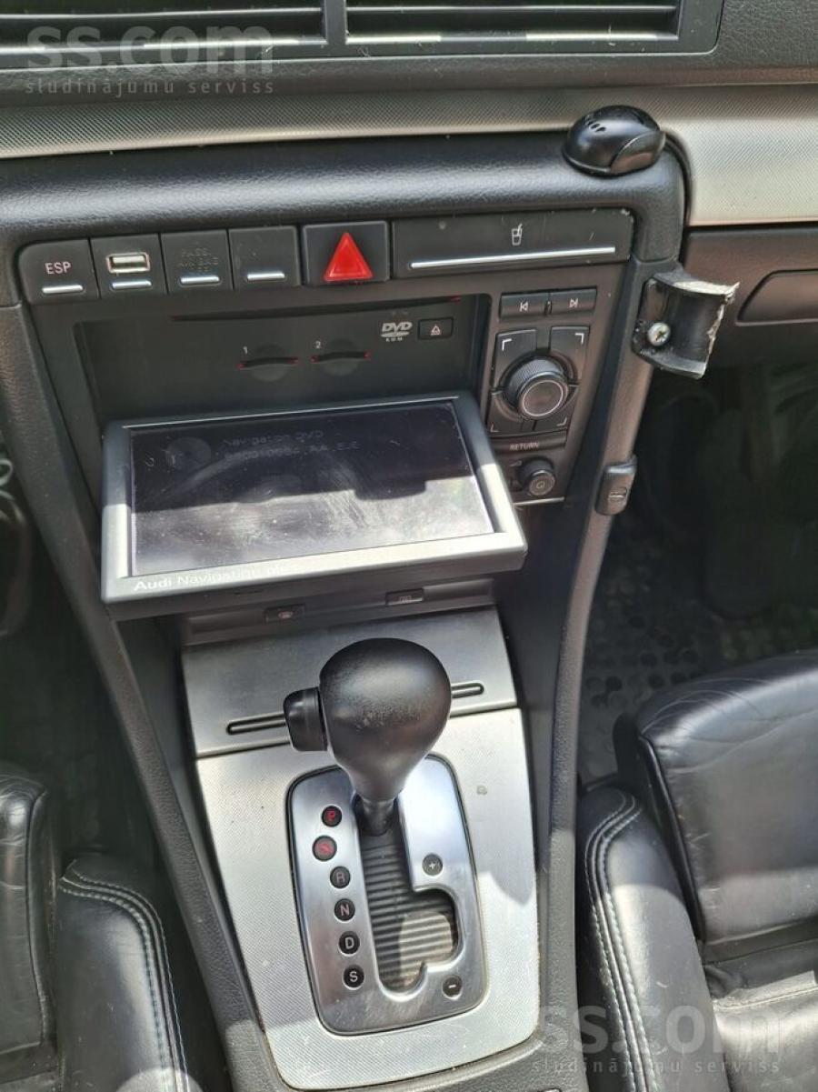 Melns Audi A4 2006 Balvi, ar dzinēja tilpumu 2.70 L un nobraukumu 336 tūkst. km par 2000 €, foto 9 vietnē AUTOMOTO.COM.LV