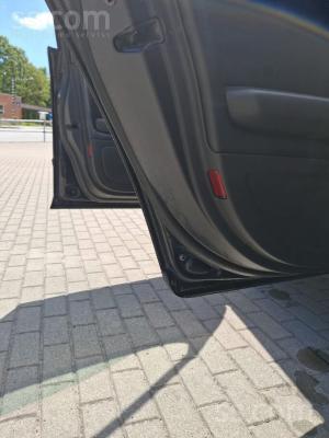Melns Audi A4 2006 Balvi, ar dzinēja tilpumu 2.70 L un nobraukumu 336 tūkst. km par 2000 €, foto 12 vietnē AUTOMOTO.COM.LV