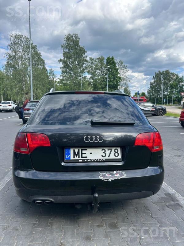 Black Audi A4 2006 in Riga, with an engine capacity of 2.00 L and mileage of 318 thousand km for 2800 €, photo 4 on AUTOMOTO.COM.LV