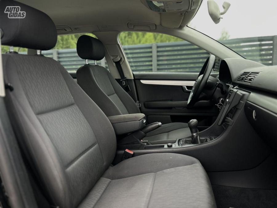 Melns Audi A4 2006 Viļņa, ar dzinēja tilpumu 2.00 L un nobraukumu 298 tūkst. km par 2840 €, foto 10 vietnē AUTOMOTO.COM.LV