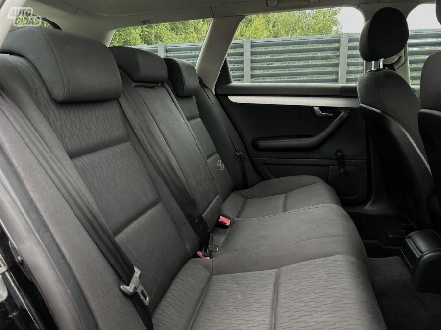 Melns Audi A4 2006 Viļņa, ar dzinēja tilpumu 2.00 L un nobraukumu 298 tūkst. km par 2840 €, foto 12 vietnē AUTOMOTO.COM.LV