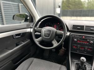 Melns Audi A4 2006 Viļņa, ar dzinēja tilpumu 2.00 L un nobraukumu 298 tūkst. km par 2840 €, foto 15 vietnē AUTOMOTO.COM.LV