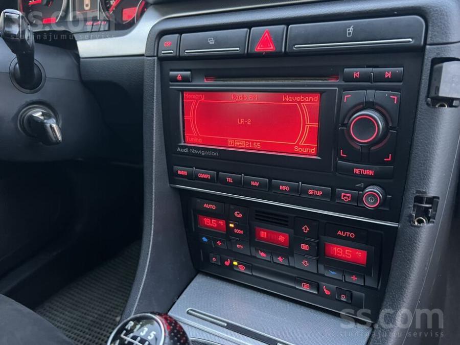 Black Audi A4 2006 in Valmiera, with an engine capacity of 2.00 L and mileage of 341 thousand km for 2250 €, photo 21 on AUTOMOTO.COM.LV