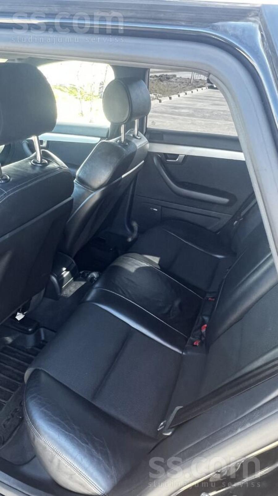 Black Audi A4 2006 in Riga, with an engine capacity of 3.00 L and mileage of 250 thousand km for 4800 €, photo 9 on AUTOMOTO.COM.LV