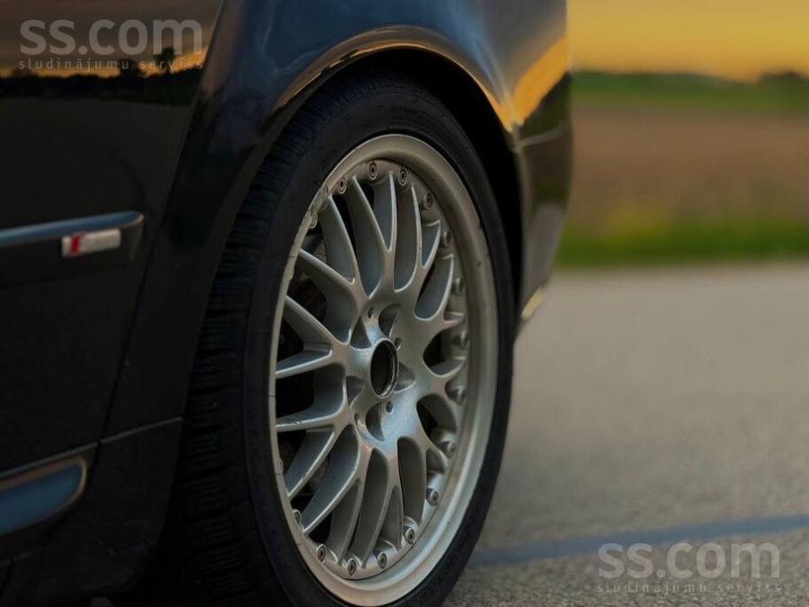 Black Audi A4 2006 in Riga, with an engine capacity of 3.00 L and mileage of 371 thousand km for 3400 €, photo 7 on AUTOMOTO.COM.LV