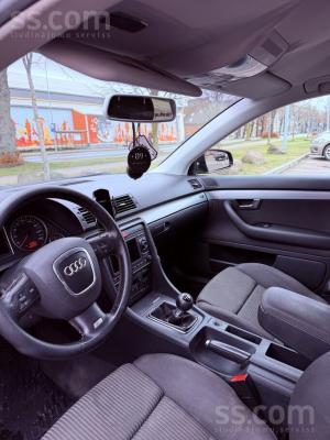 Black Audi A4 2006 in Liepaja, with an engine capacity of 2.70 L and mileage of 406 thousand km for 3000 €, photo 8 on AUTOMOTO.COM.LV