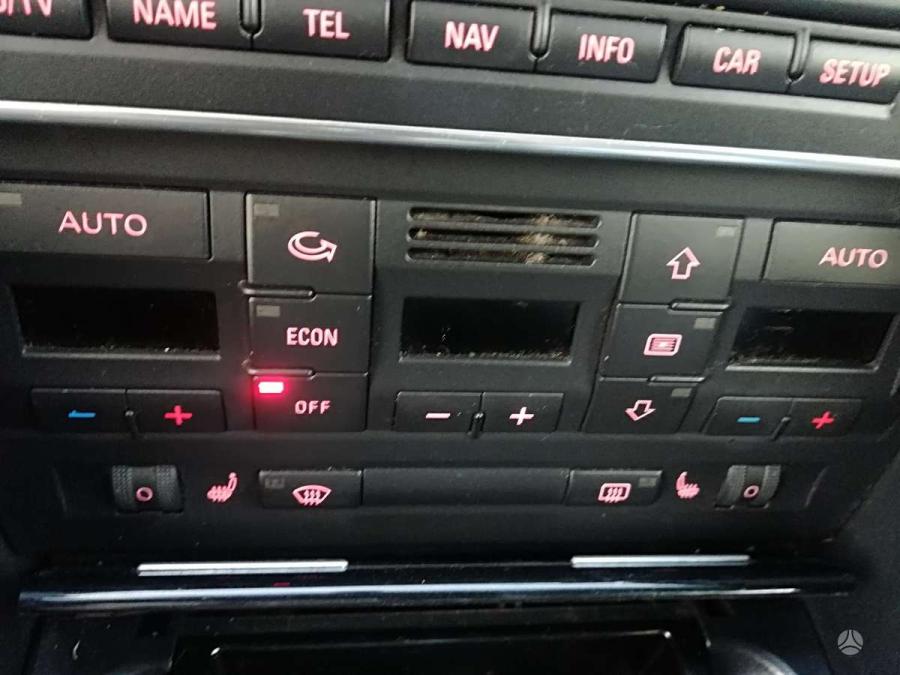 Black Audi A4 2006 in Ukmerge, with an engine capacity of 2.70 L and mileage of 276 thousand km for 3250 €, photo 21 on AUTOMOTO.COM.LV