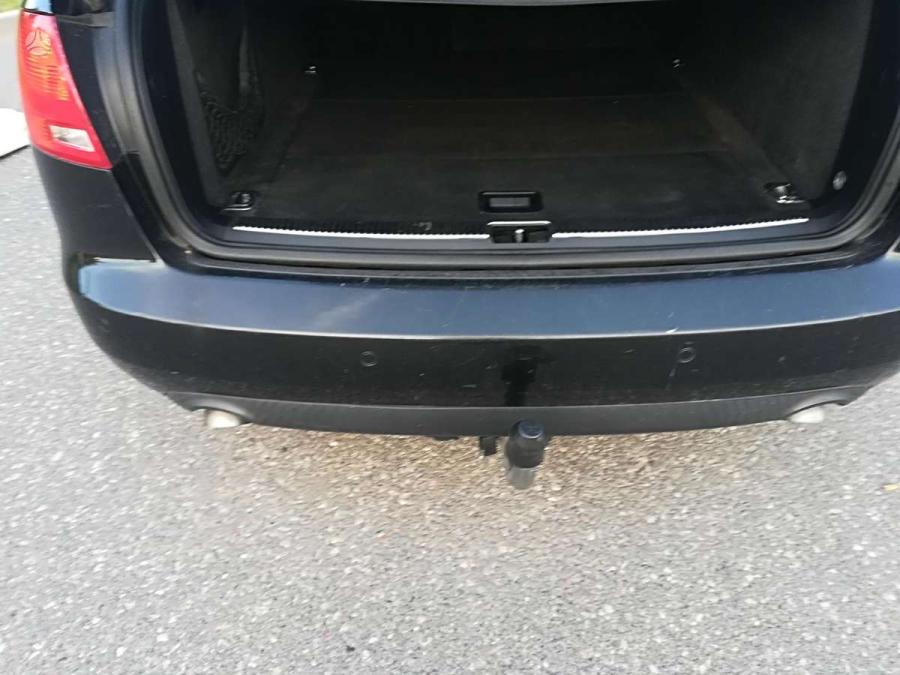 Black Audi A4 2006 in Ukmerge, with an engine capacity of 2.70 L and mileage of 276 thousand km for 3250 €, photo 27 on AUTOMOTO.COM.LV