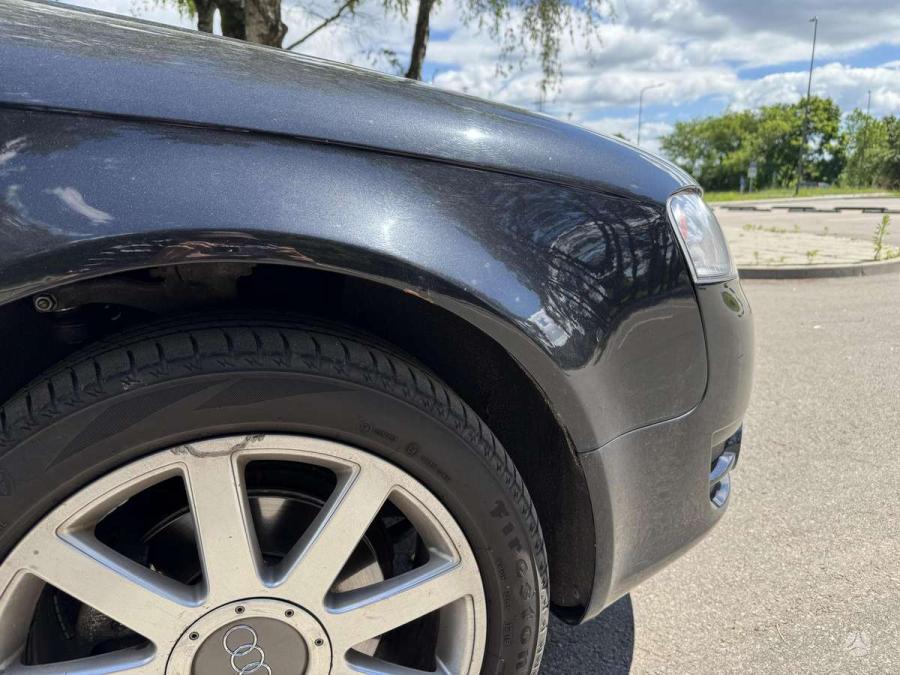 Black Audi A4 2006 in Kaunas, with an engine capacity of 1.97 L and mileage of 441 thousand km for 2200 €, photo 16 on AUTOMOTO.COM.LV