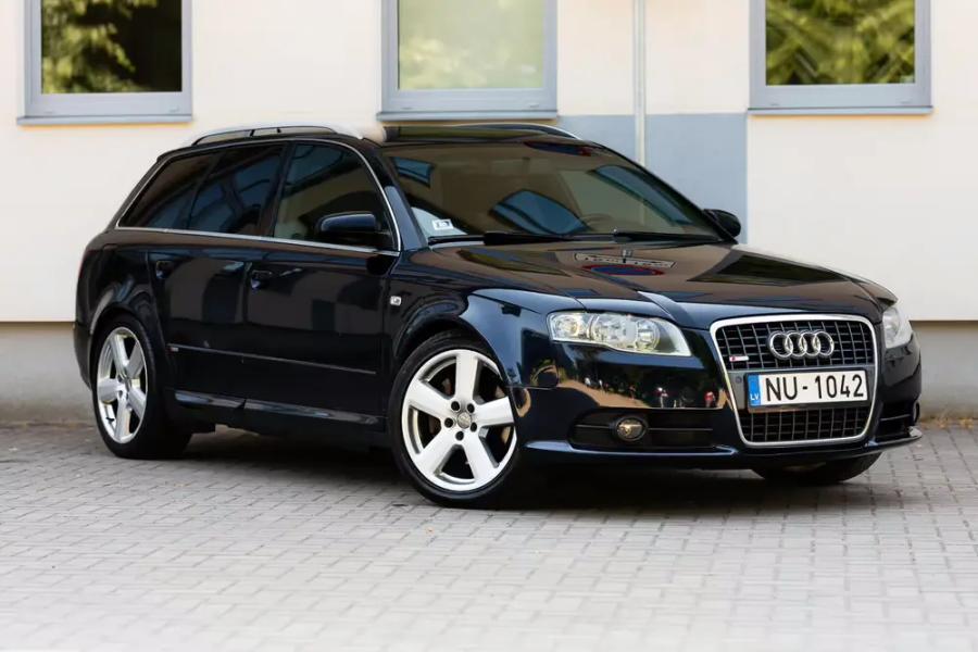 Black Audi A4 2006 in Jelgava, with an engine capacity of 2.70 L and mileage of 404 thousand km for 3900 €, photo 3 on AUTOMOTO.COM.LV