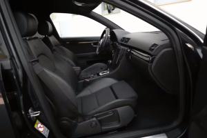Black Audi A4 2006 in Jelgava, with an engine capacity of 2.70 L and mileage of 404 thousand km for 3900 €, photo 9 on AUTOMOTO.COM.LV