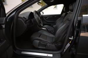 Black Audi A4 2006 in Jelgava, with an engine capacity of 2.70 L and mileage of 404 thousand km for 3900 €, photo 17 on AUTOMOTO.COM.LV
