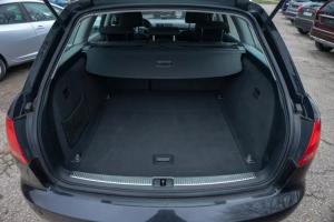 Black Audi A4 2006 in Liepaja, with an engine capacity of 2.00 L and mileage of 302 thousand km for 3800 €, photo 10 on AUTOMOTO.COM.LV