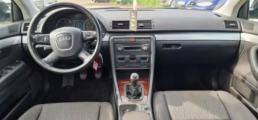 Melns Audi A4 2006 Valmiera, ar dzinēja tilpumu 1.90 L un nobraukumu 373 tūkst. km par 2100 €, foto 8 vietnē AUTOMOTO.COM.LV
