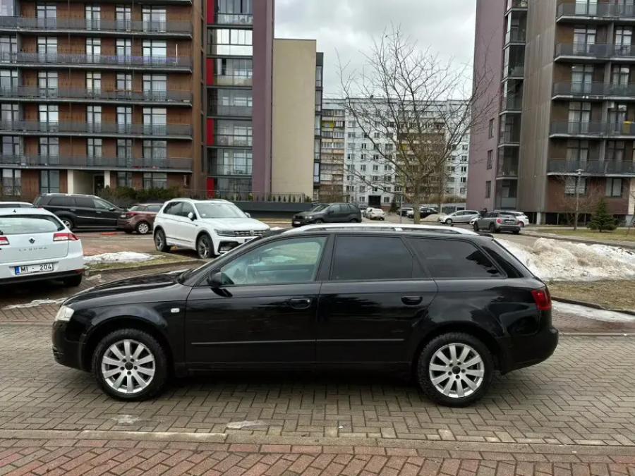Black Audi A4 2006 in Riga, with an engine capacity of 2.00 L and mileage of 284 thousand km for 2990 €, photo 6 on AUTOMOTO.COM.LV