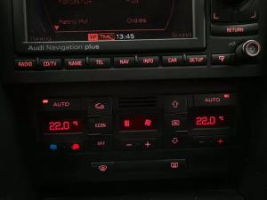 Black Audi A4 2006 in Riga, with an engine capacity of 2.00 L and mileage of 284 thousand km for 2990 €, photo 18 on AUTOMOTO.COM.LV
