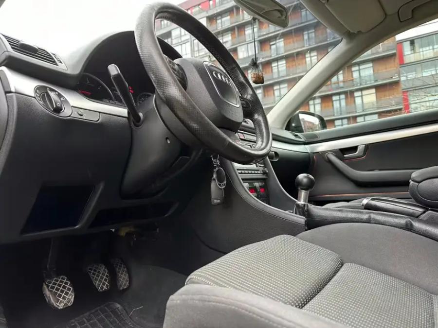 Melns Audi A4 2006 Rīga, ar dzinēja tilpumu 2.00 L un nobraukumu 362 tūkst. km par 2490 €, foto 17 vietnē AUTOMOTO.COM.LV