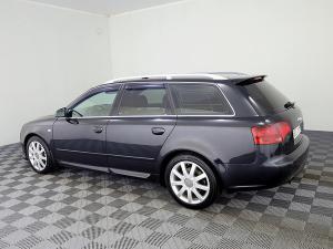 Black Audi A4 2006 in Tallinn, with an engine capacity of 3.00 L and mileage of 419 thousand km for 2699 €, photo 5 on AUTOMOTO.COM.LV
