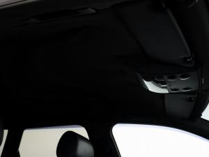 Black Audi A4 2006 in Tallinn, with an engine capacity of 3.00 L and mileage of 419 thousand km for 2699 €, photo 19 on AUTOMOTO.COM.LV