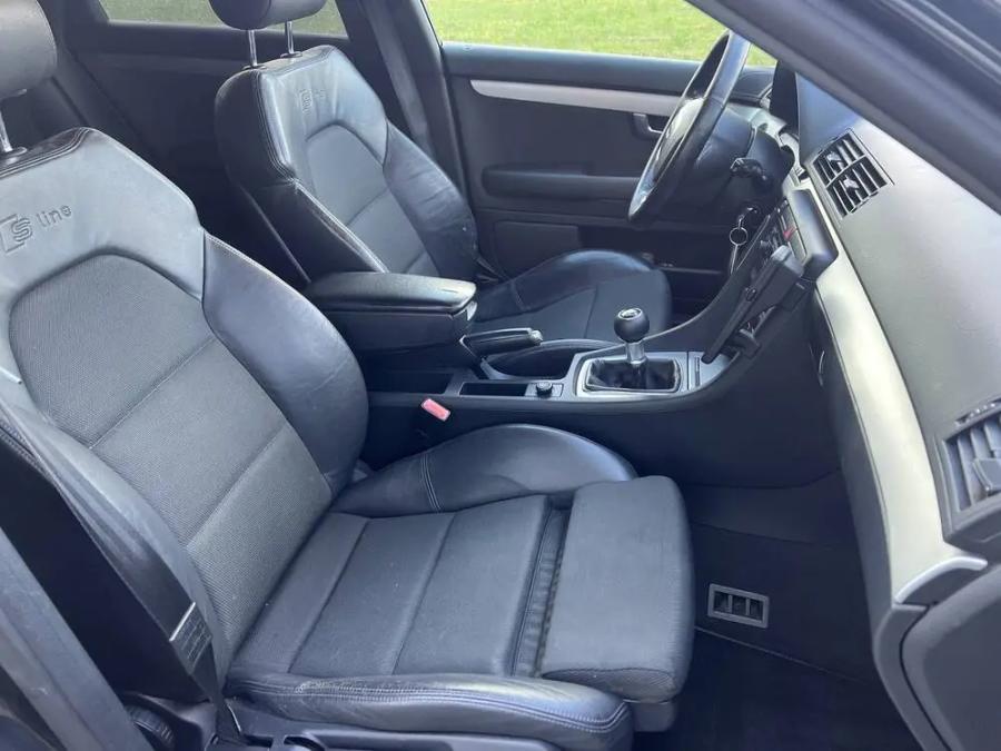 Black Audi A4 2006 in Rezekne, with an engine capacity of 2.00 L and mileage of 250 thousand km for 3790 €, photo 14 on AUTOMOTO.COM.LV
