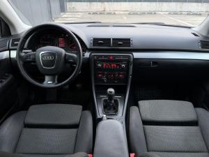 Black Audi A4 2006 in Vilnius, with an engine capacity of 2.00 L and mileage of 441 thousand km for 2840 €, photo 16 on AUTOMOTO.COM.LV