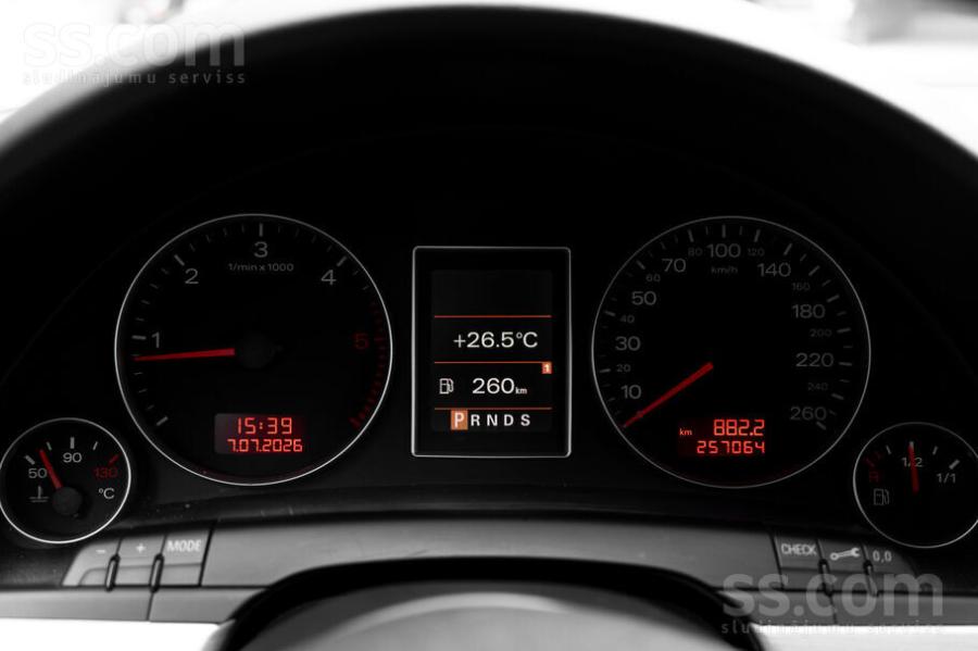 Melns Audi A4 2006 Rīga, ar dzinēja tilpumu 3.00 L un nobraukumu 257 tūkst. km par 3490 €, foto 23 vietnē AUTOMOTO.COM.LV