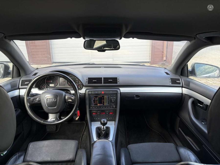 Melns Audi A4 2006 Kauņa, ar dzinēja tilpumu 1.97 L un nobraukumu 355 tūkst. km par 1749 €, foto 16 vietnē AUTOMOTO.COM.LV