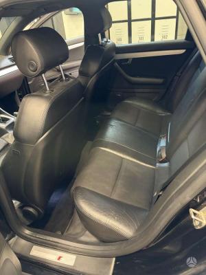 Melns Audi A4 2006 Kauņa, ar dzinēja tilpumu 1.97 L un nobraukumu 355 tūkst. km par 1749 €, foto 19 vietnē AUTOMOTO.COM.LV