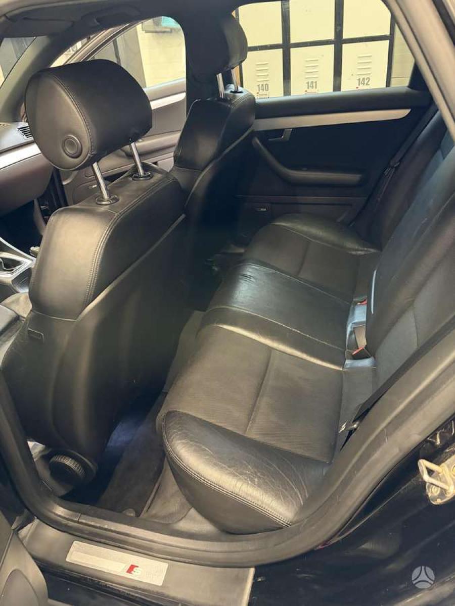 Melns Audi A4 2006 Kauņa, ar dzinēja tilpumu 1.97 L un nobraukumu 355 tūkst. km par 1749 €, foto 19 vietnē AUTOMOTO.COM.LV