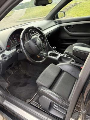 Melns Audi A4 2006 Kauņa, ar dzinēja tilpumu 1.97 L un nobraukumu 355 tūkst. km par 1749 €, foto 21 vietnē AUTOMOTO.COM.LV