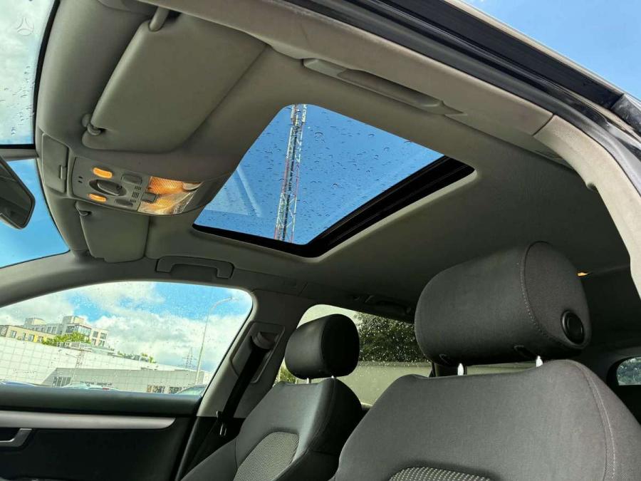 Melns Audi A4 2006 Viļņa, ar dzinēja tilpumu 2.00 L un nobraukumu 375 tūkst. km par 1750 €, foto 12 vietnē AUTOMOTO.COM.LV