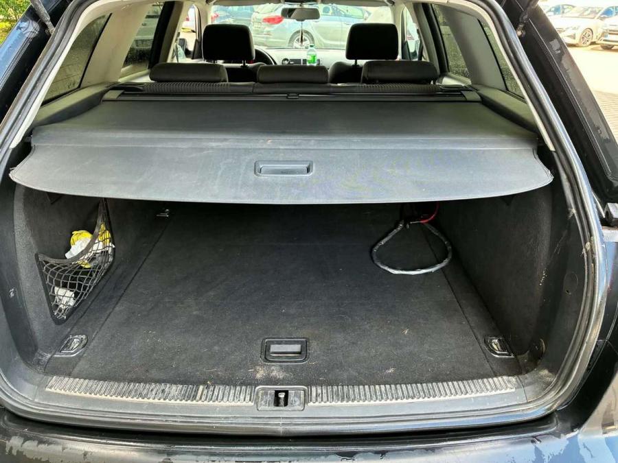Melns Audi A4 2006 Viļņa, ar dzinēja tilpumu 2.00 L un nobraukumu 375 tūkst. km par 1750 €, foto 17 vietnē AUTOMOTO.COM.LV