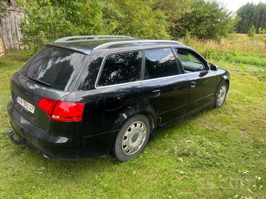 Black Audi A4 2006 in Riga, with an engine capacity of 2.00 L and mileage of 390 thousand km for 1950 €, photo 3 on AUTOMOTO.COM.LV