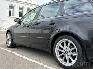 Black Audi A4 2006 in Daugavpils, with an engine capacity of 2.00 L and mileage of 321 thousand km for 1900 €, photo 11 on AUTOMOTO.COM.LV