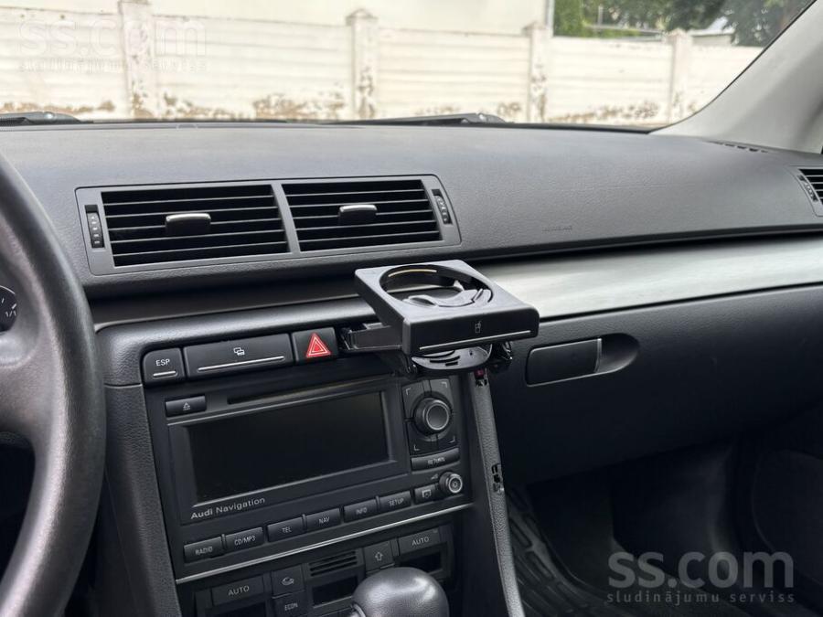 Black Audi A4 2006 in Daugavpils, with an engine capacity of 2.00 L and mileage of 321 thousand km for 1900 €, photo 14 on AUTOMOTO.COM.LV