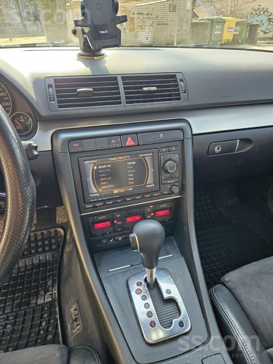 Black Audi A4 2006 in Riga, with an engine capacity of 2.00 L and mileage of 415 thousand km for 2390 €, photo 6 on AUTOMOTO.COM.LV