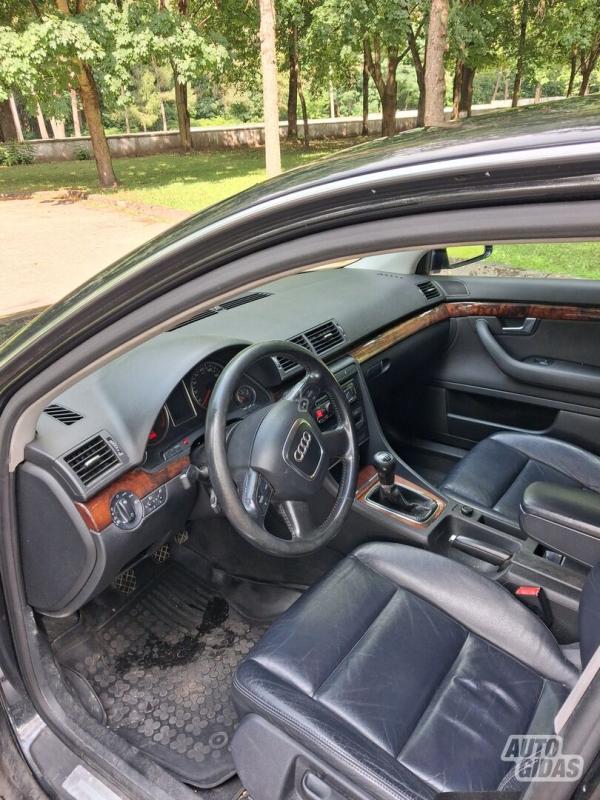 Melns Audi A4 2006 Viļņa, ar dzinēja tilpumu 2.00 L un nobraukumu 342 tūkst. km par 950 €, foto 5 vietnē AUTOMOTO.COM.LV