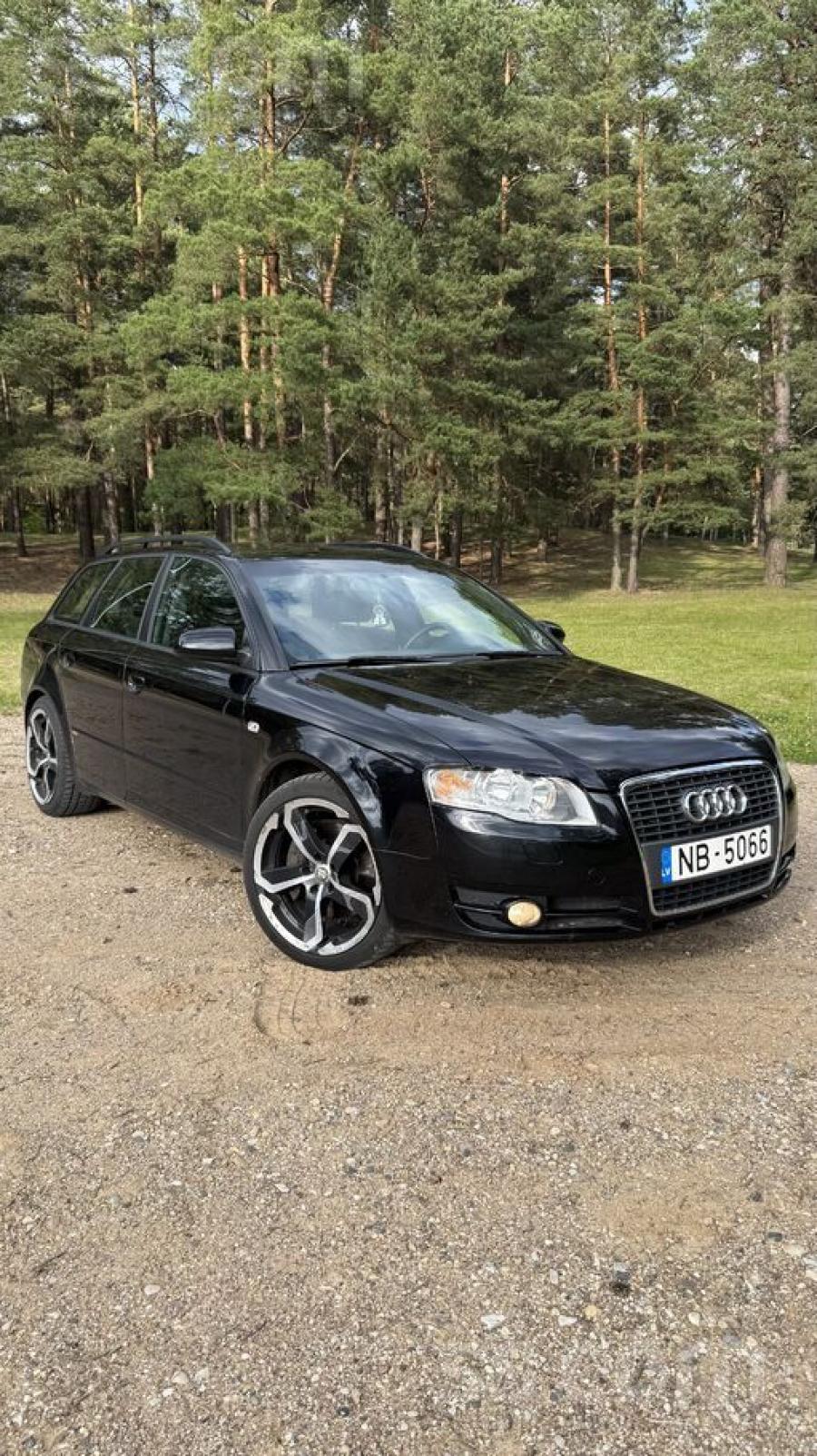 Melns Audi A4 2006 Daugavpils, ar dzinēja tilpumu 2.70 L un nobraukumu 275 tūkst. km par 3499 €, foto 1 vietnē AUTOMOTO.COM.LV