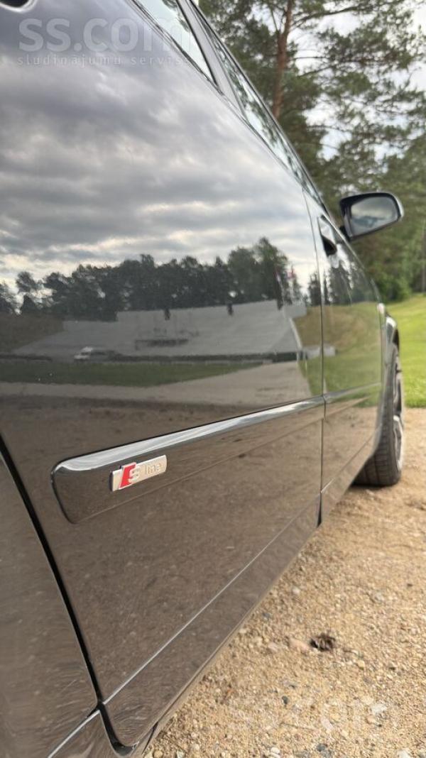 Black Audi A4 2006 in Daugavpils, with an engine capacity of 2.70 L and mileage of 275 thousand km for 3499 €, photo 7 on AUTOMOTO.COM.LV