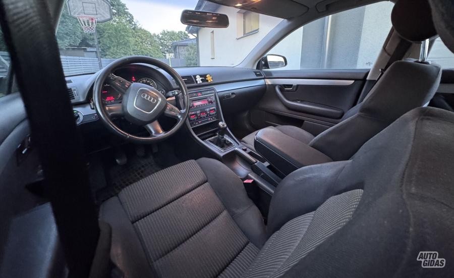 Black Audi A4 2006 in Kaunas, with an engine capacity of 2.00 L and mileage of 270 thousand km for 2300 €, photo 13 on AUTOMOTO.COM.LV